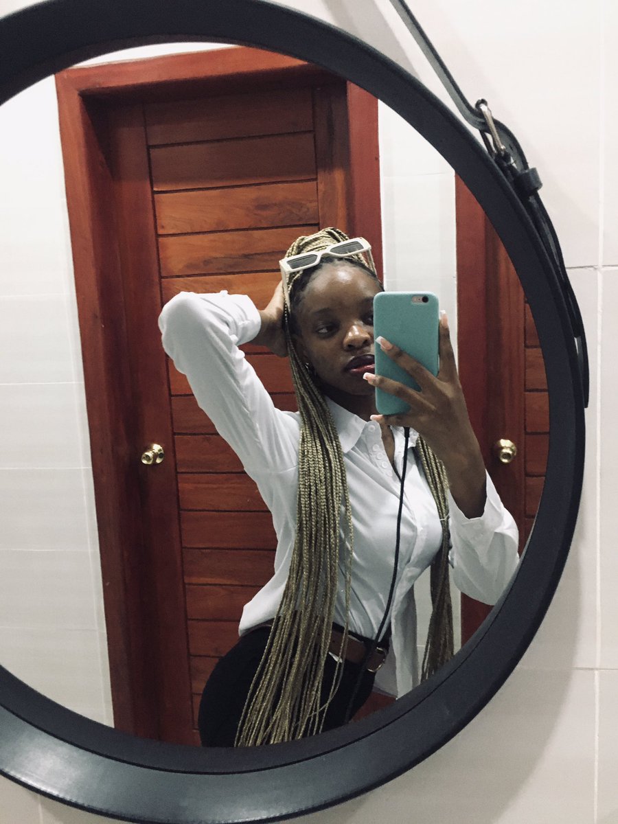 Abatalali! on Twitter: "RT @LisaTeeChansa: Maybe I start shooting my shot with brands? Kuti ...