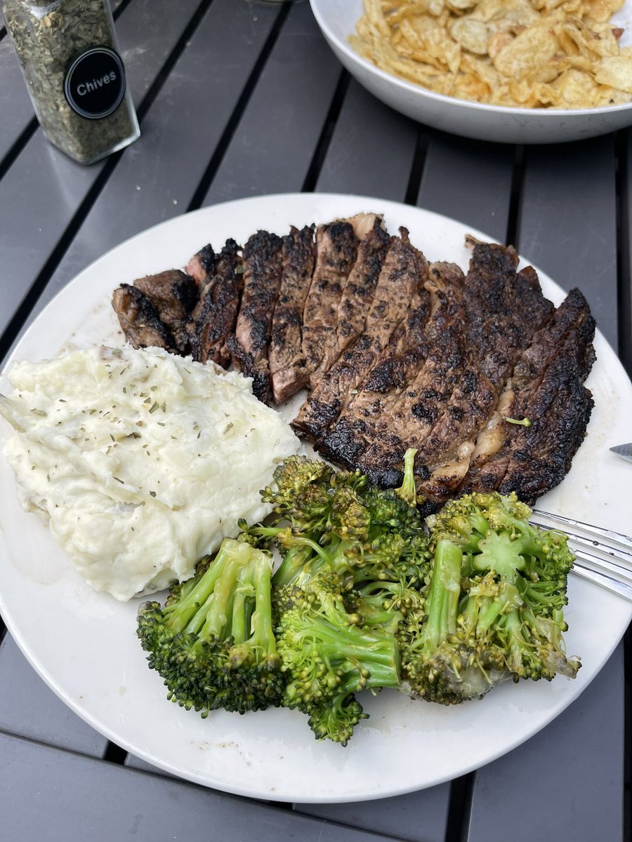 XSET NuFo On Twitter what Did You Eat For Dinner xset-nufo-on-twitter-what-did-you-eat-for-dinner