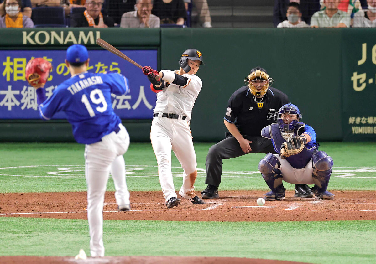 まかろん🍃 on Twitter: "RT @hochi_giants: 中山礼都10戦ぶりスタメン「代役1番」で高校同級生・高橋宏斗撃ち 定位置へ「一喜一憂せずに」 #巨人 #ジャイアンツ ...