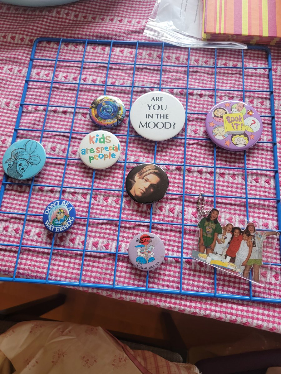 Ani Mia 🍥 On Twitter Went To Help My Mom With Stuff And We Found Some Of My Old Stuff Idk