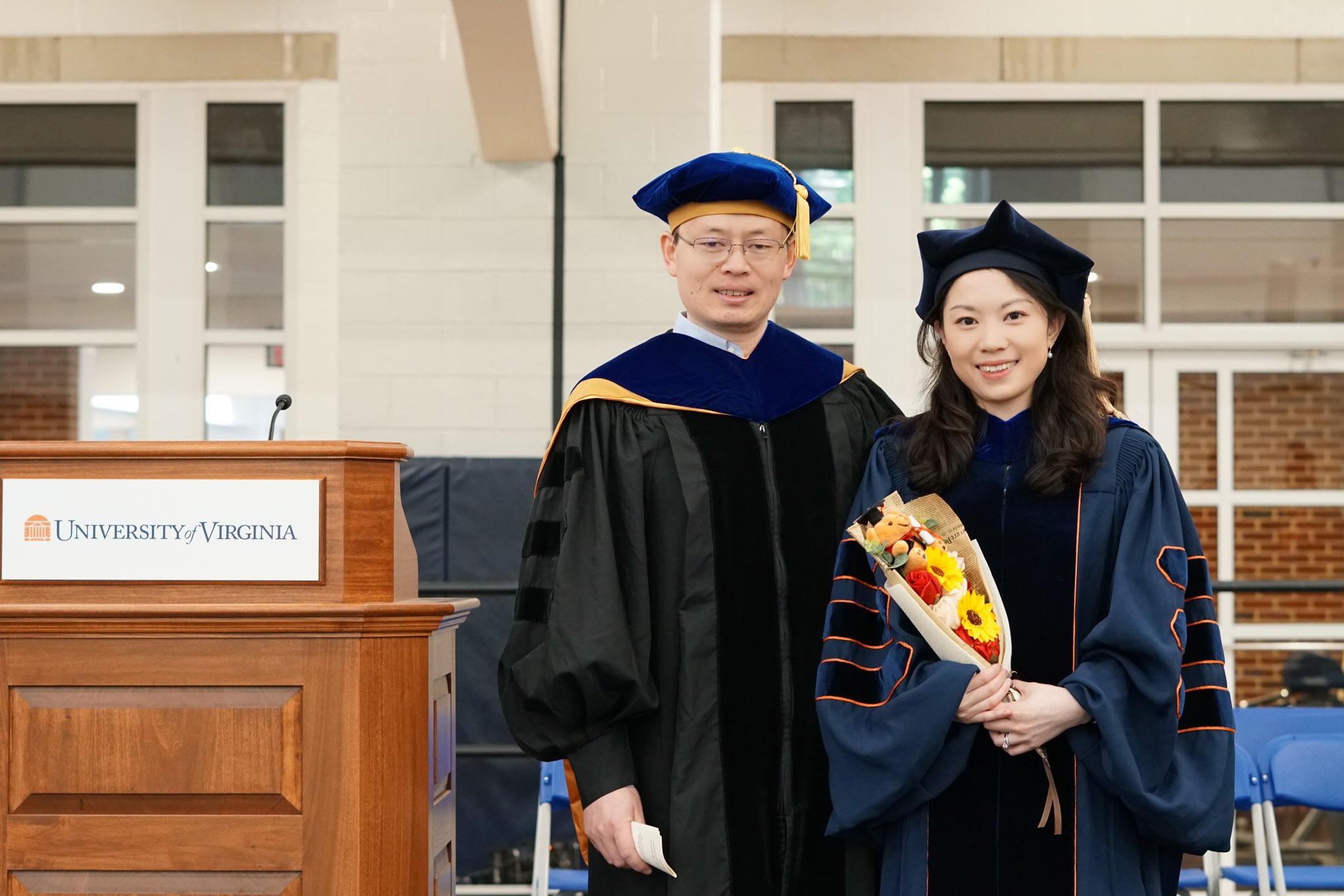 Hanjie Chen on Twitter: "I graduated and was honored to receive the Outstanding Doctoral Student ...
