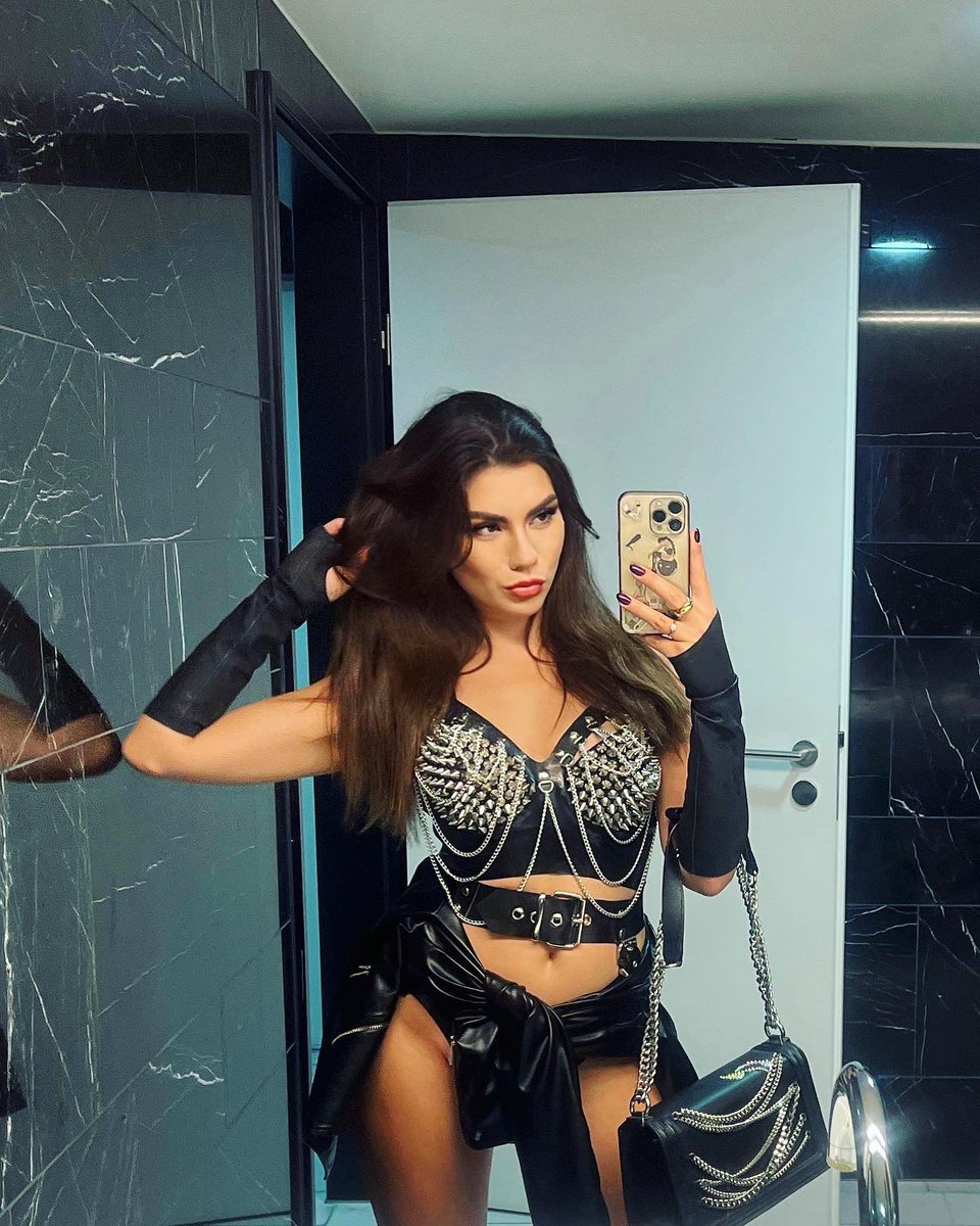 Lady Vamp on Twitter: "RT @LadyVampGoddess: Obey and worship"