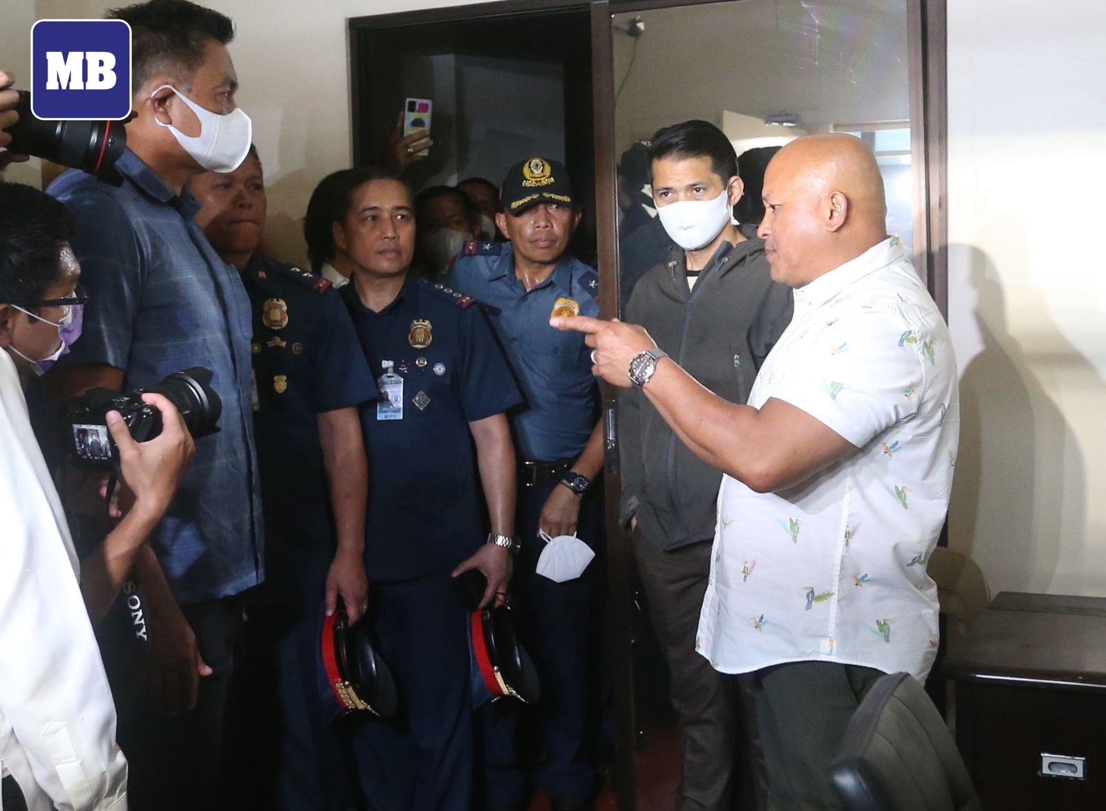 Manila Bulletin News on Twitter: "LOOK: Senator Roland ‘Bato’ Dela Rosa and Senator Robinhood ...