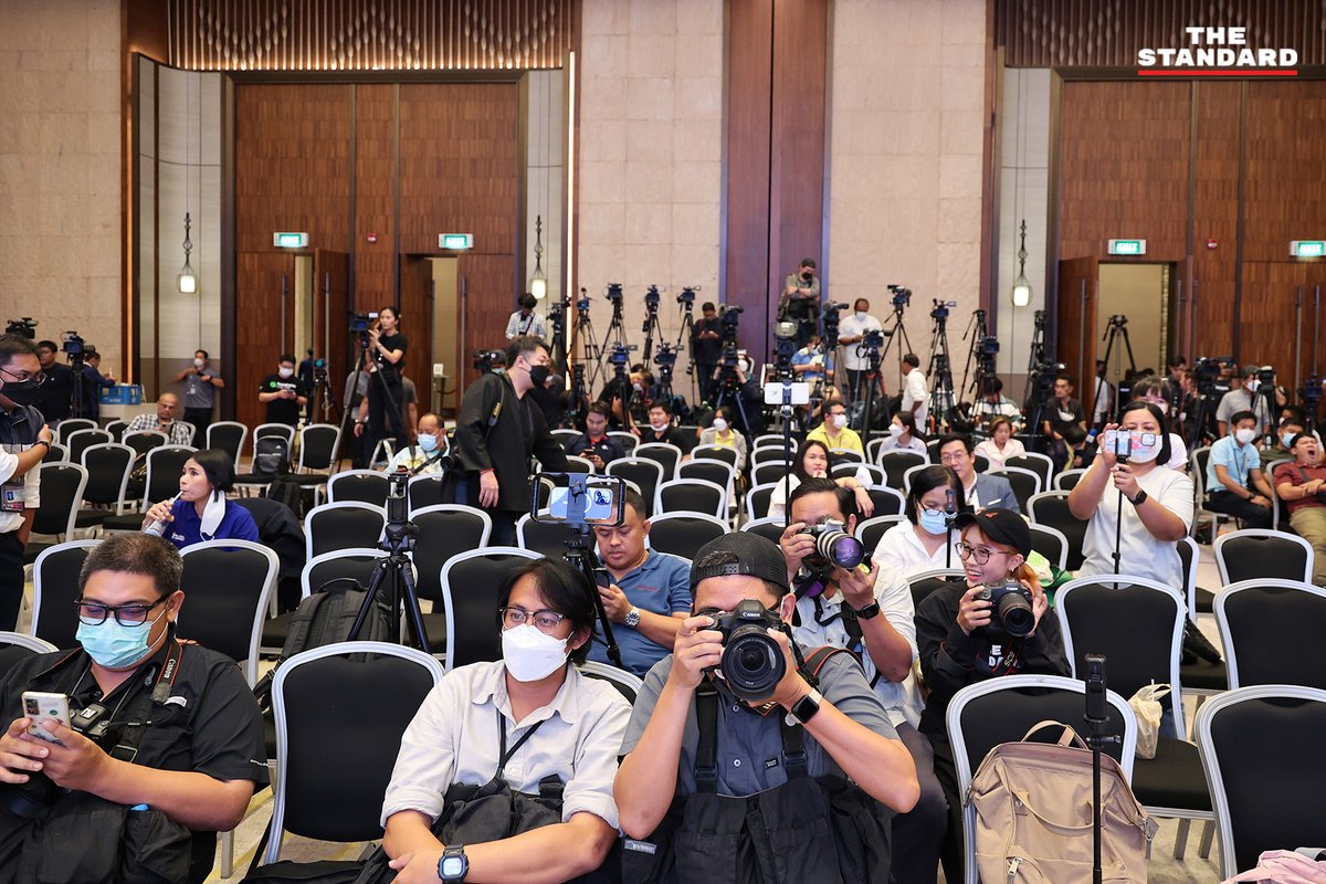 THE STANDARD on Twitter: "(2) เลือกตั้ง 2566 : เตรียมแถลง MOU 8 พรรคร่วมรัฐบาล หลังบรรลุข้อตกลง ...