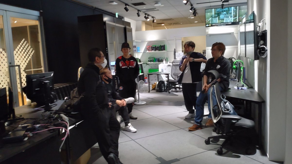 version_zero3 on Twitter: "若松さん・松田さん・D44/BAS・柏木さん・かげっちさん 個人的に珍しい絵w @matsuda4951 @Ryo151 ...