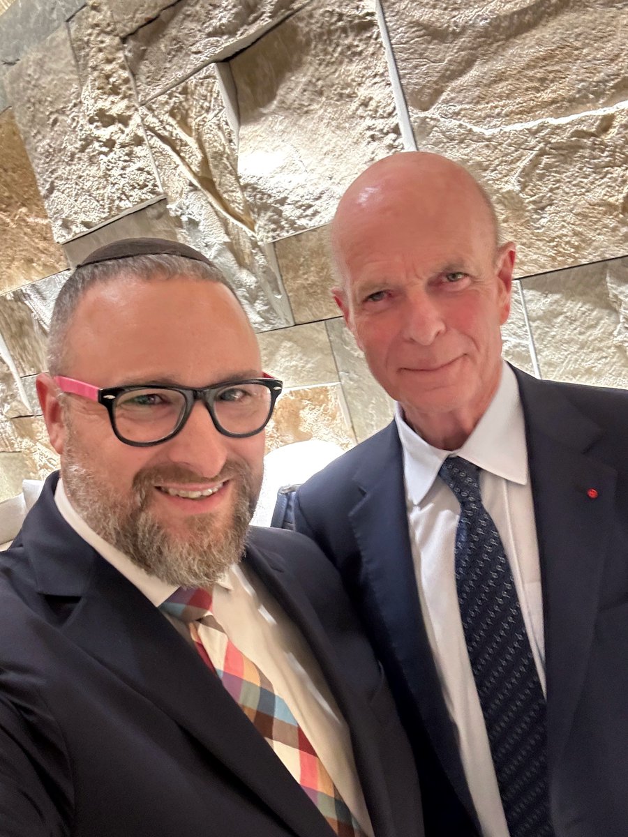 Hillel Fuld on Twitter: "Um, wow! Sir John McLeod Scarlett, former chief of MI6, aka the British ...