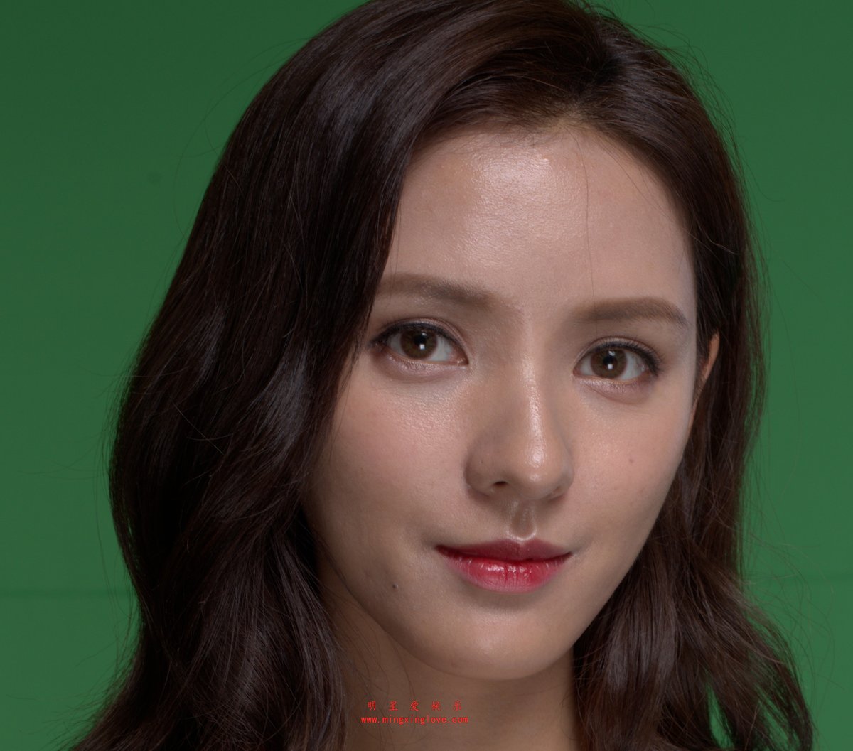 mingxinglove on Twitter: "#张予曦 拍摄某写真现场花絮照片，大尺度吊带、光脚高跟等造型，单张30M，高清8K分辨率原图无修 #生图 下载 https ...