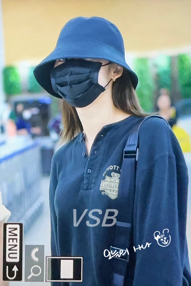 TWICE Indonesia on Twitter: "RT @VSB_1229: 230522 GMP 오카에리 👏 #트와이스 #TWICE #사나 #SANA #サナ"