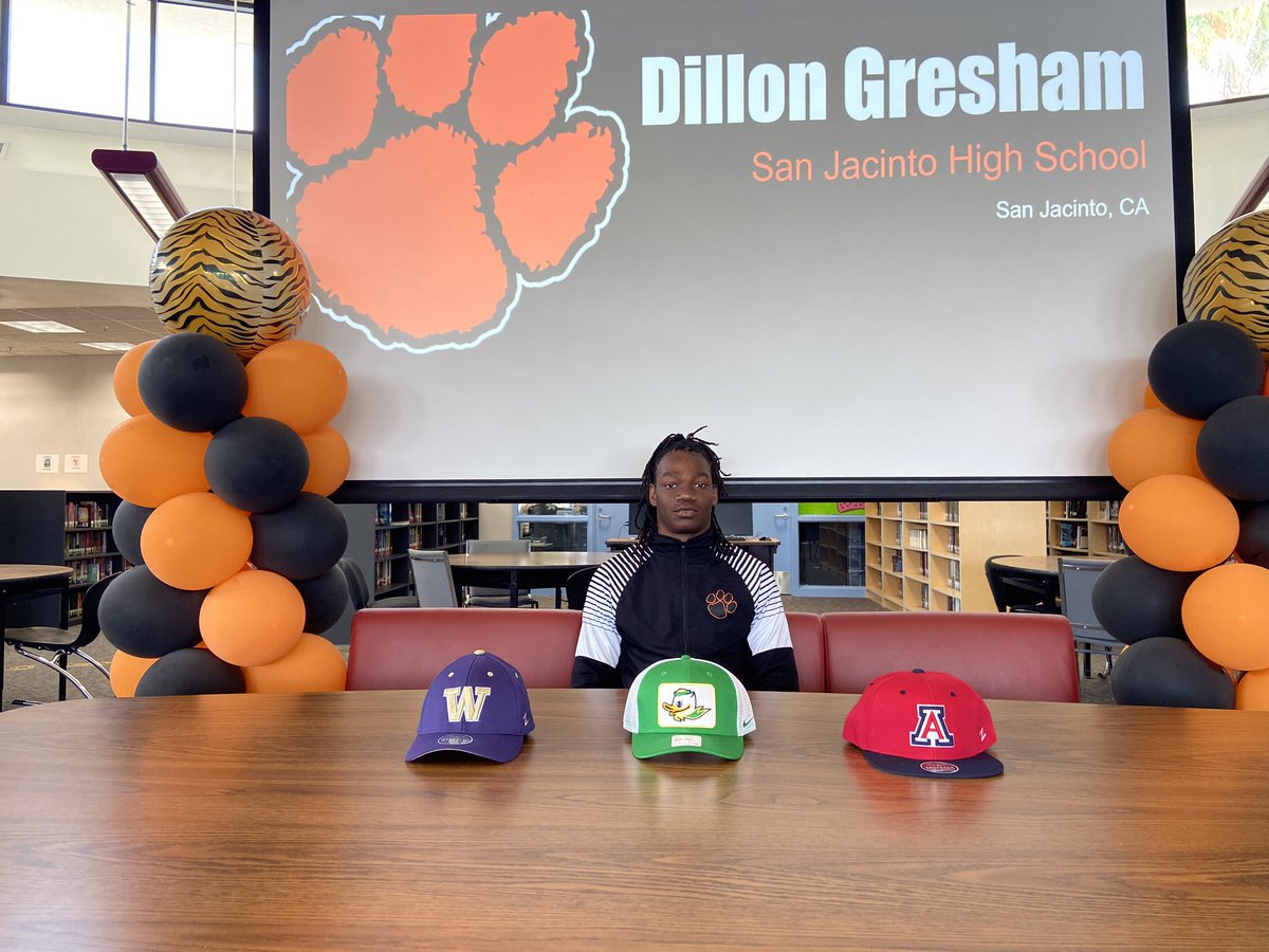 Max Torres on Twitter: "On scene at San Jacinto High School! 4-star WR Dillon Gresham is set to ...