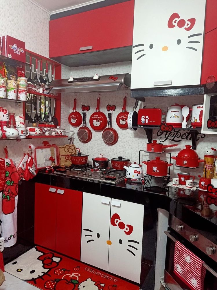 Hello Kitty House Kitchen