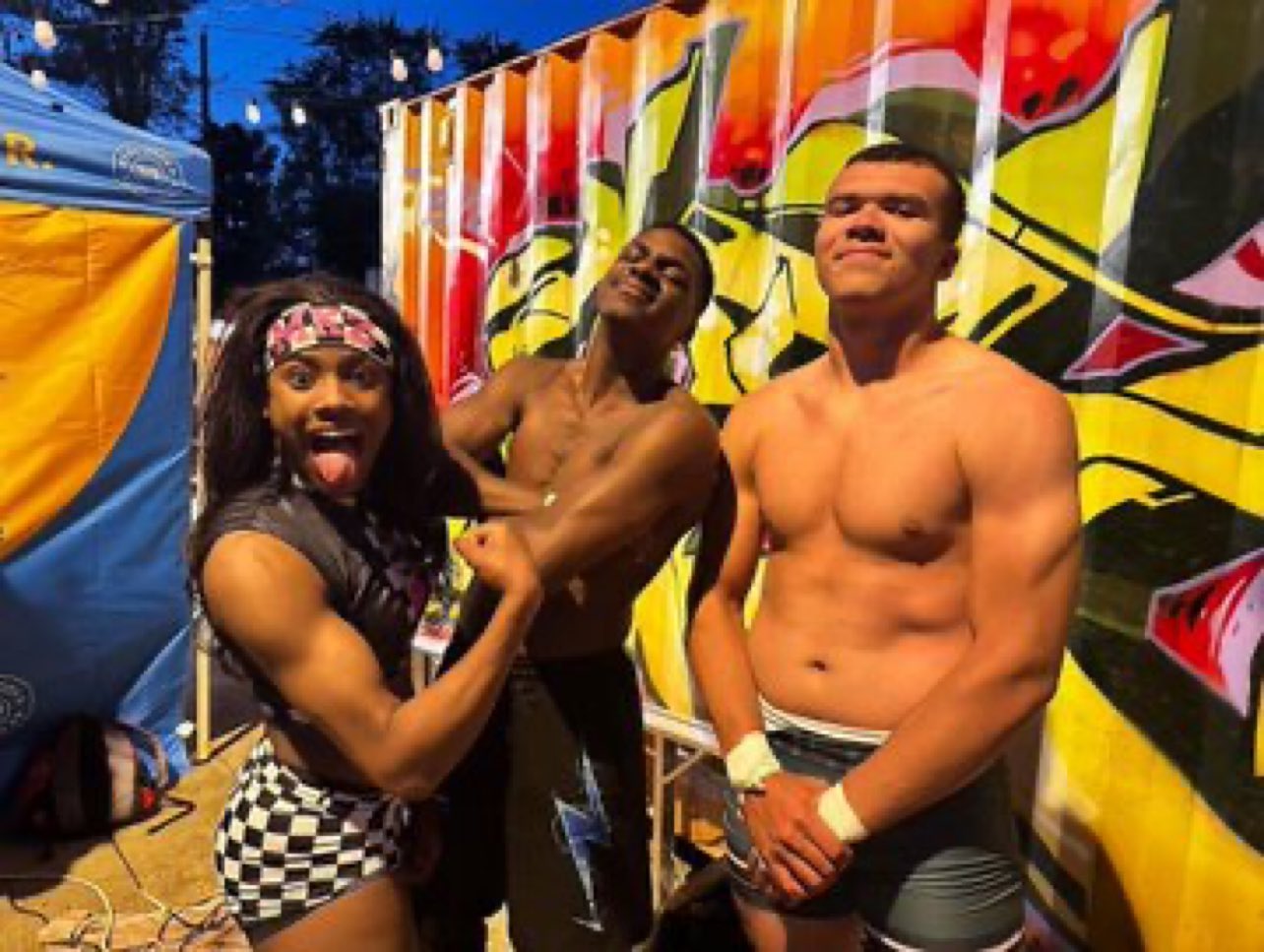 jrose 💛 on Twitter: "Those gentlemen took on 3 competitors who went above & beyond in impressing ...