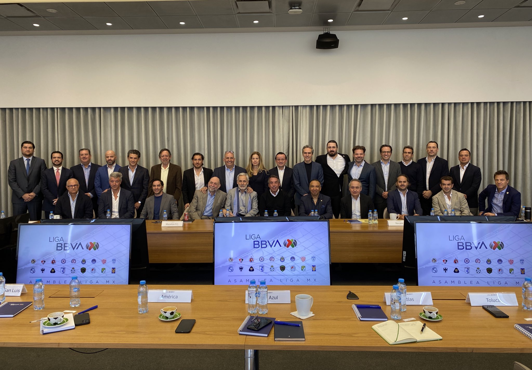 Mikel Arriola On Twitter Comparto Foto De La Asambleadeclubes De La