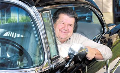 1/ Junkyards, wrecked cars, a duopoly, 30% operating margins, and two ...