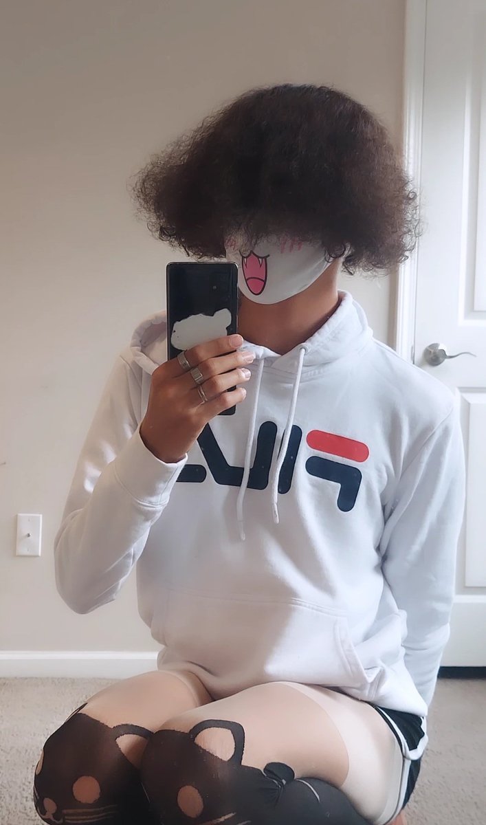 Fuwafa 🕊Femboy Vtuber🧇 on Twitter: "To tame a femboy approach it with a leash or monster can # ...