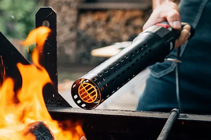 【公式】CAMP HACK/キャンプハック on Twitter: "╭━━━━━━━━╮ #このギア何だ？ ╰━v━━━━━━╯ 何やら棒状のこちら、 電気で動いて、熱を発するようですよ⁉️ ...