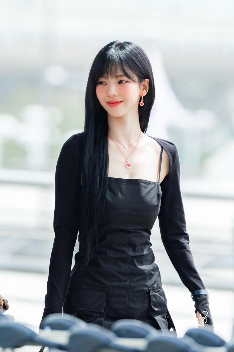 📸 에스파 GALLERY 🎞 on Twitter: "[HQ] 230522 ️ #KARINA #카리나 #aespa #에스파 @aespa_official Cr.eko8_sgg"