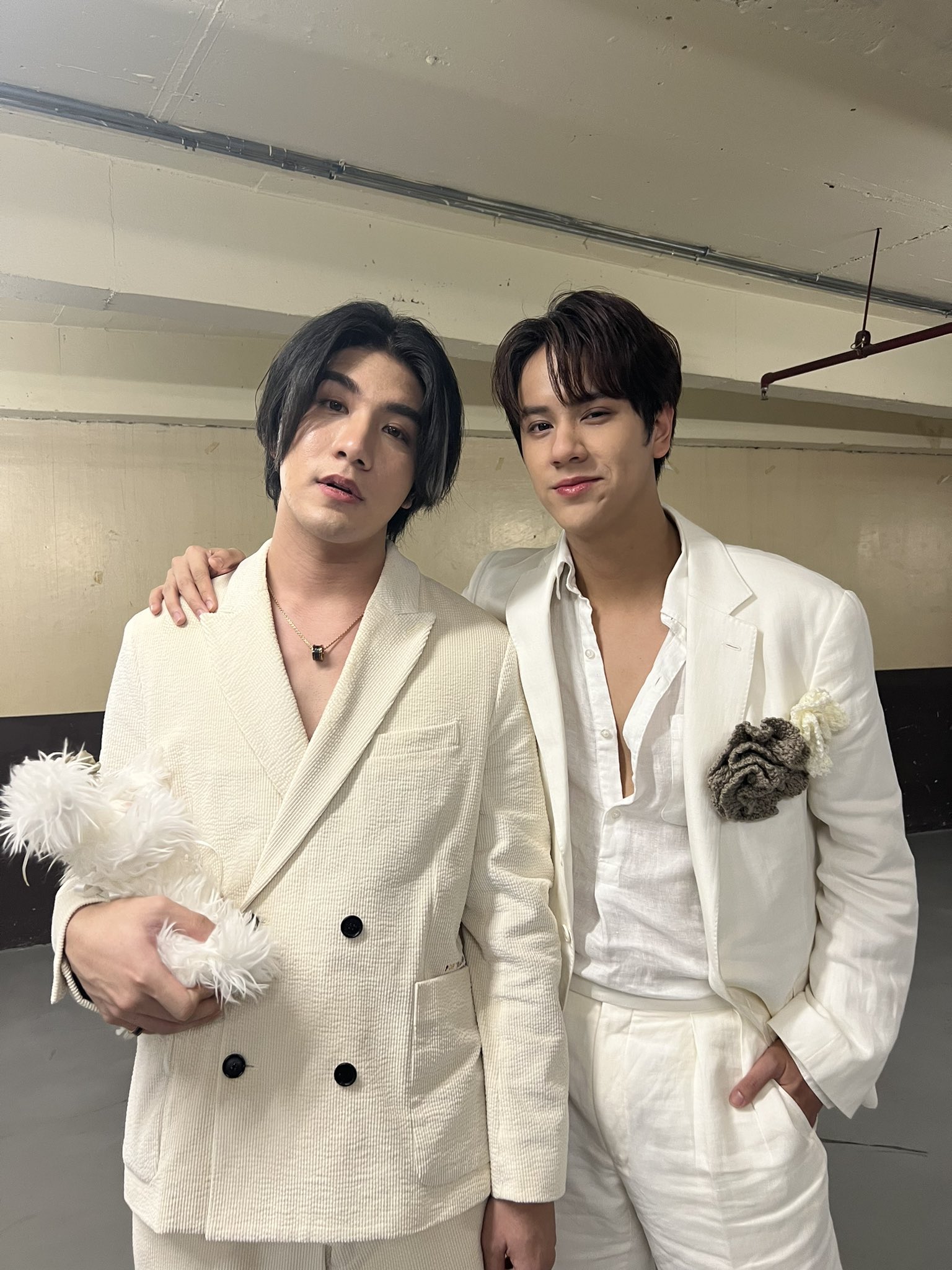 Mek Jirakit (@talktojirakit) / Twitter