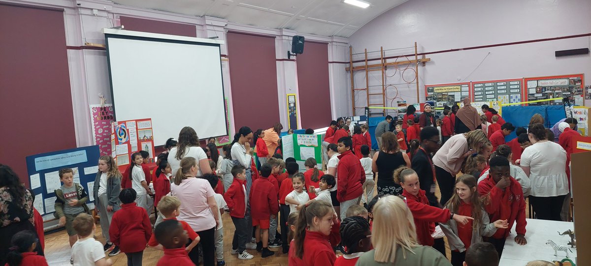 Social Wall - Hunters Hall Primary School