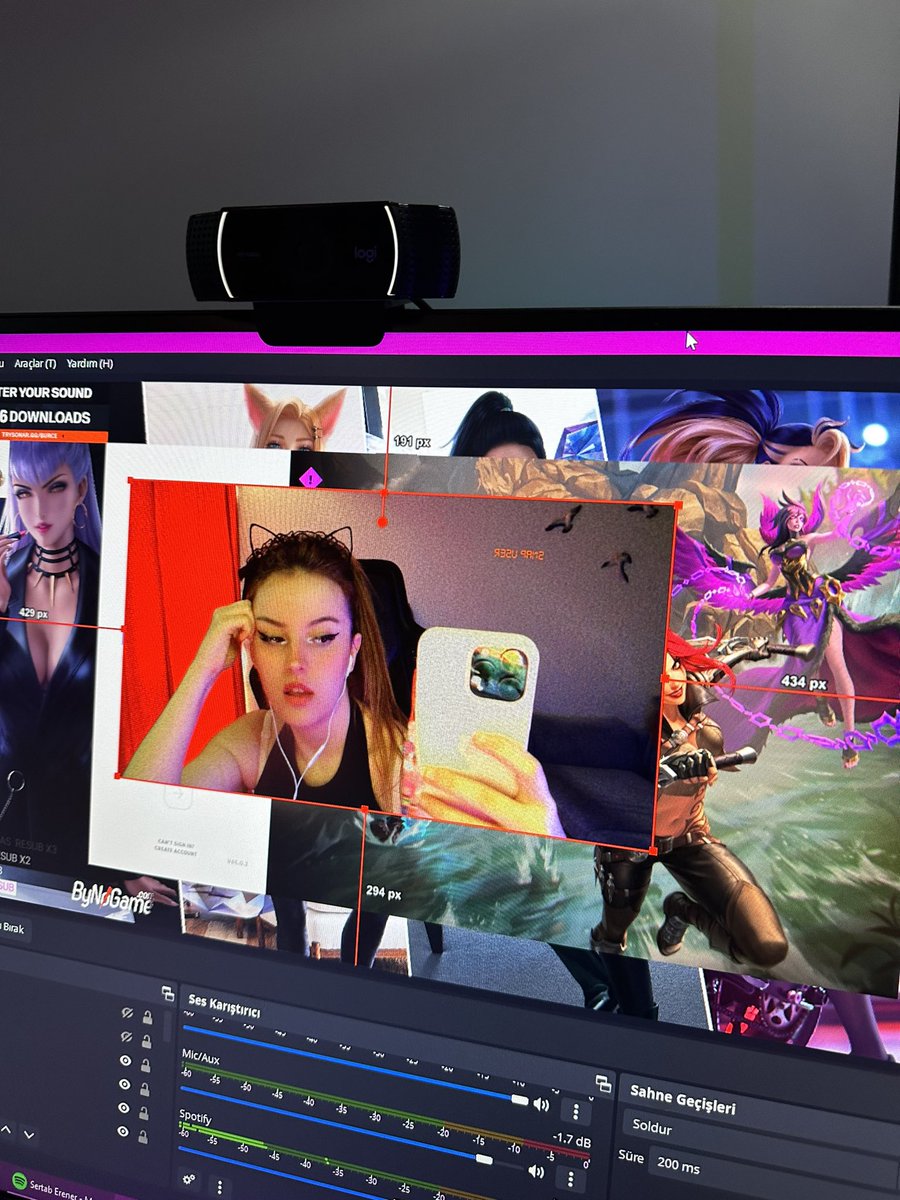 burce on Twitter: "http://twitch.tv/burce yayın acik🥹🤍"