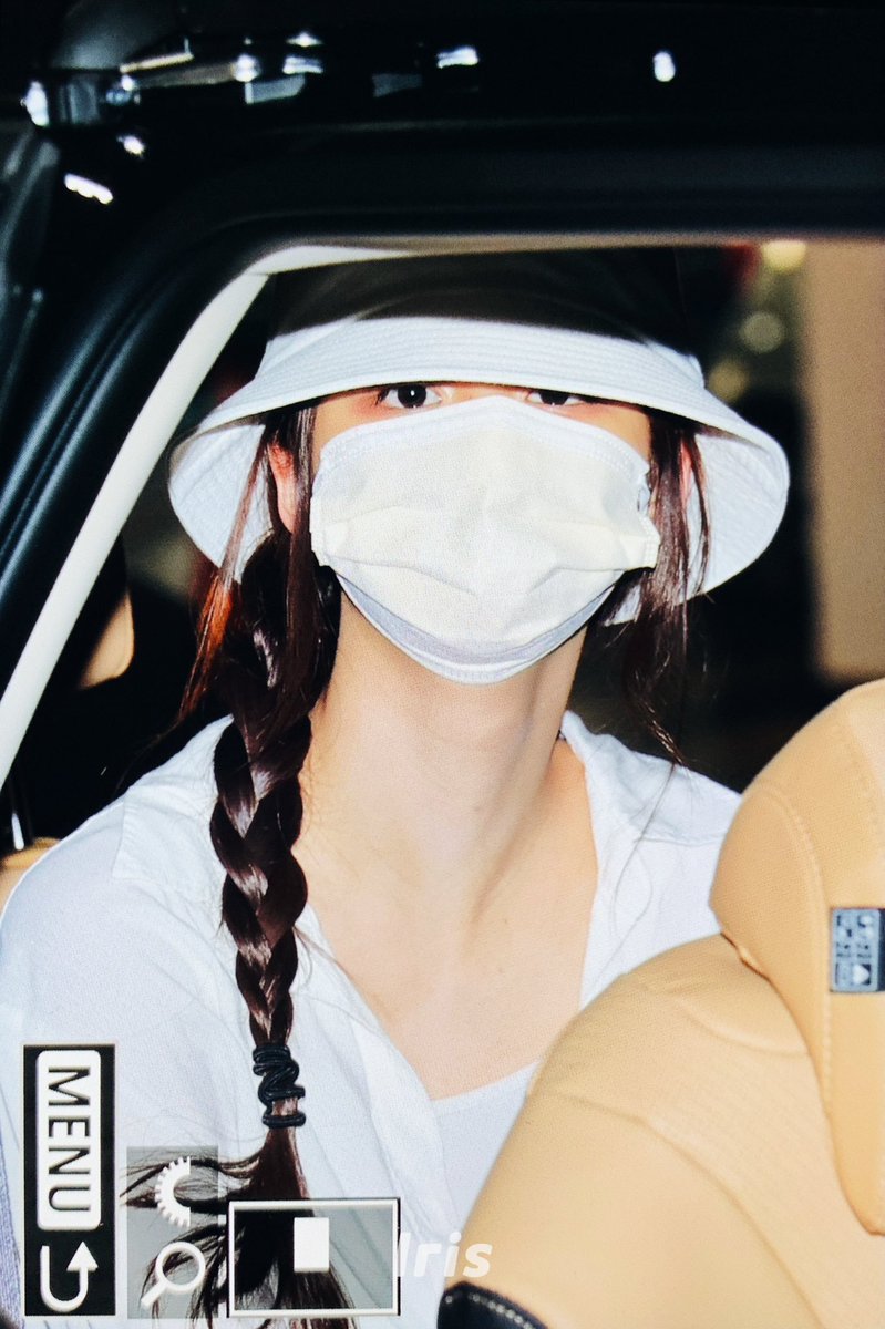 𝙄𝙧𝙞𝙨. on Twitter: "230605 ₍ᐢ..ᐢ₎ 👋💗 #NMIXX #엔믹스 #SULLYOON #설윤"