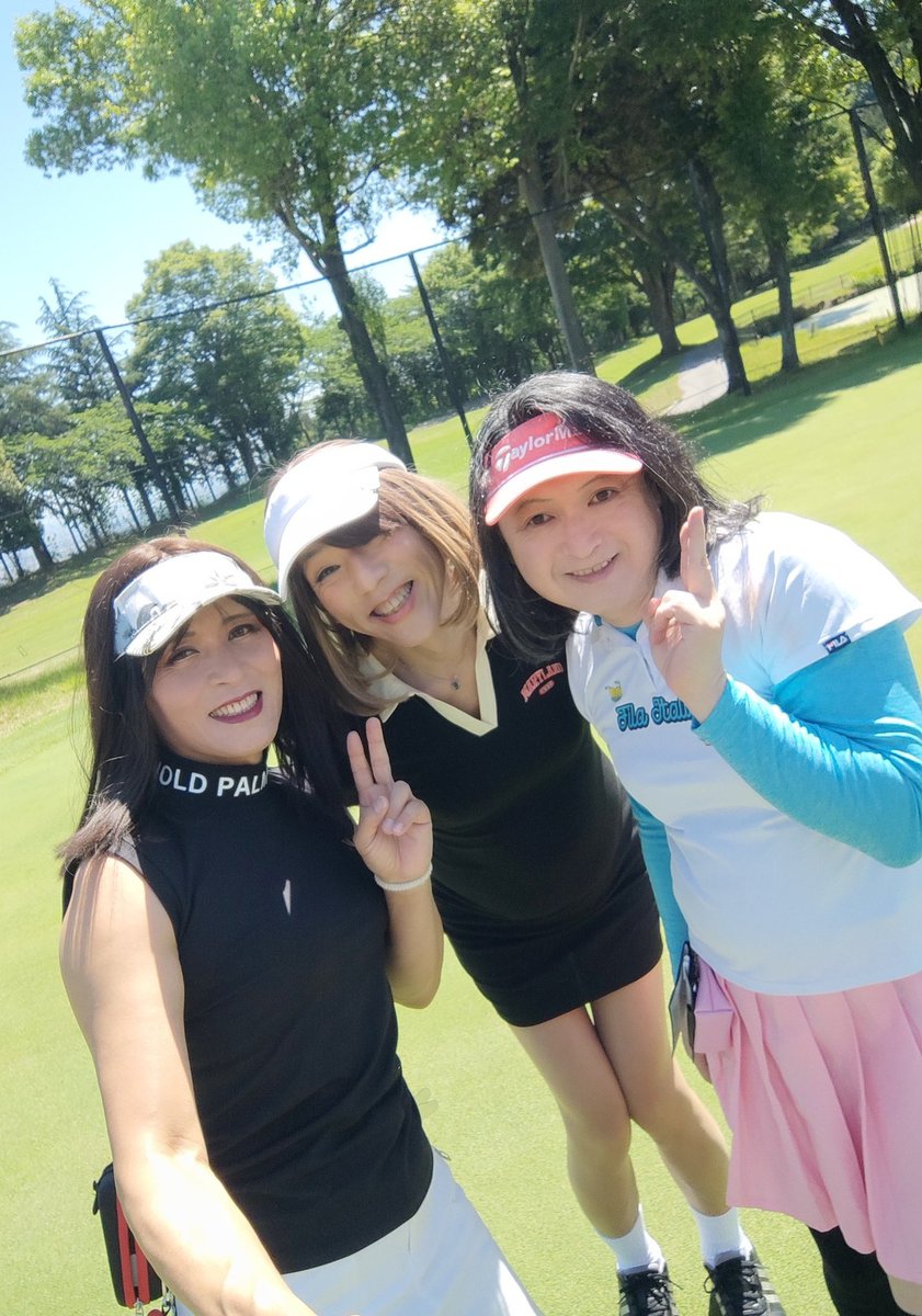 加藤ヨシコ女装子 On Twitter 携帯少し復旧しました💦😩 おはようございます‼️ 日曜日は快晴の最高のゴルフ日和 日曜日の朝から携帯が不調で😅リアルタイムでツィート出来ません