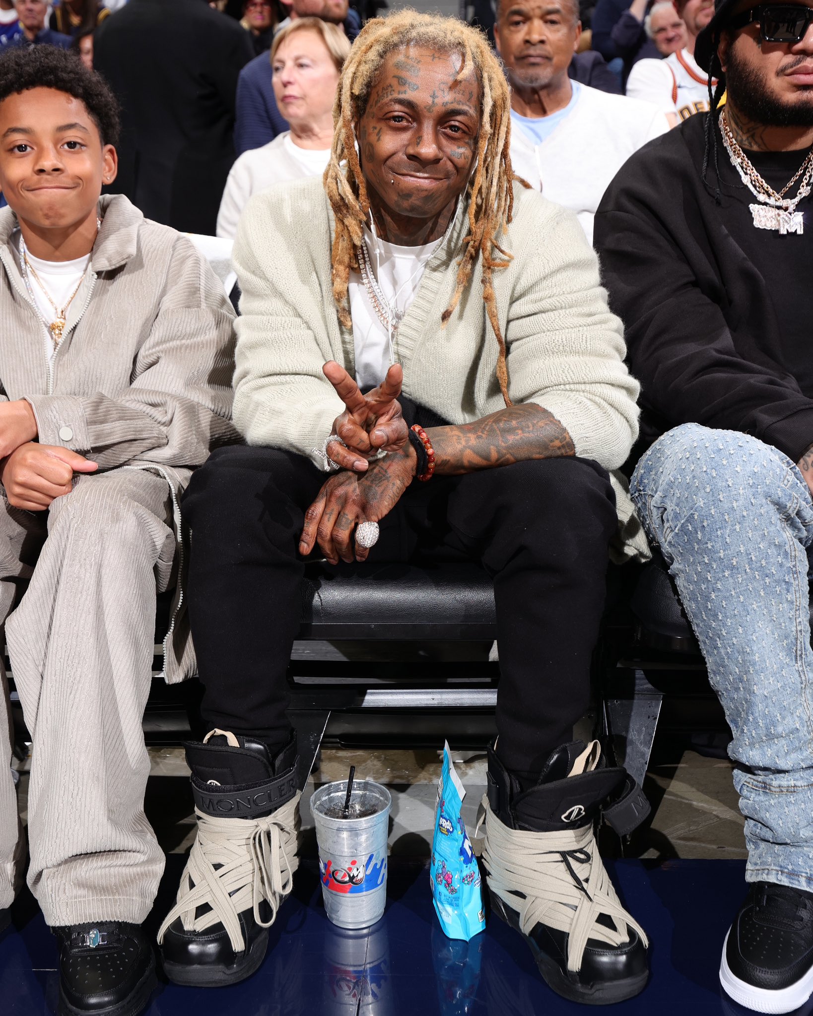 Complex Sneakers on X: Complex Sneakers on X:
