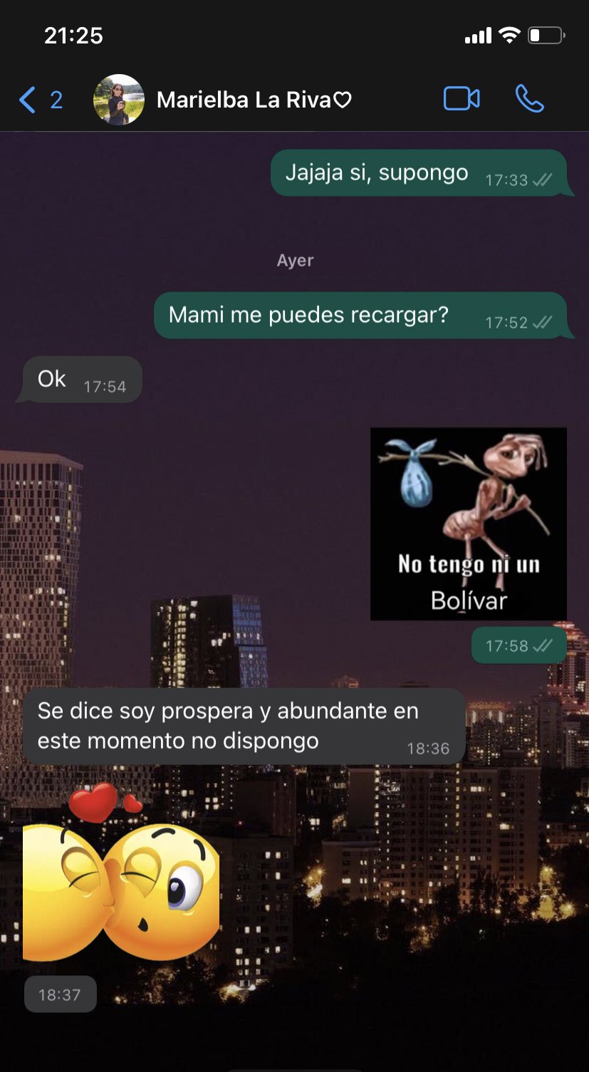 Vañe on Twitter: "La reina de la manifestación https://t.co/r4Bs4WUBSn" / Twitter