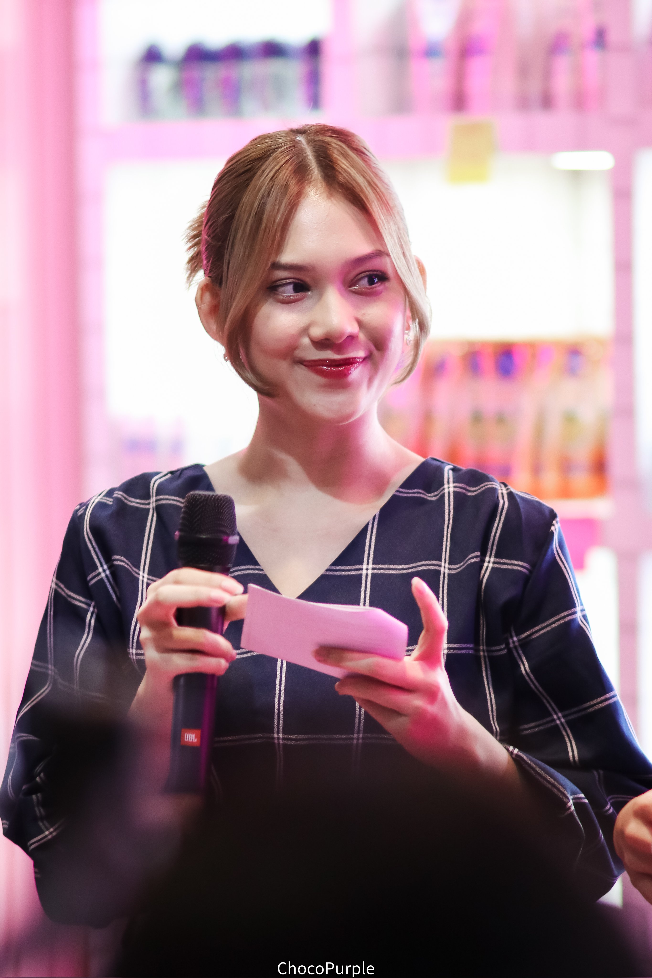 chocofy on Twitter: "230603 Chika Shani @ Nivea booth Ritz-Carlton PP 🌸💖💙💙 @Y_ChikaJKT48 @N ...