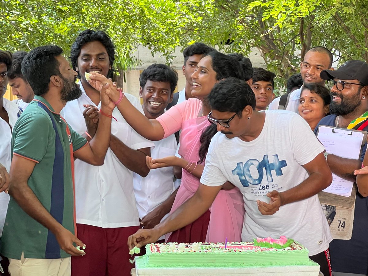 Nikil Murukan On Twitter Team Margazhithingal Wishing Naksha Saran A Happiest Birthday