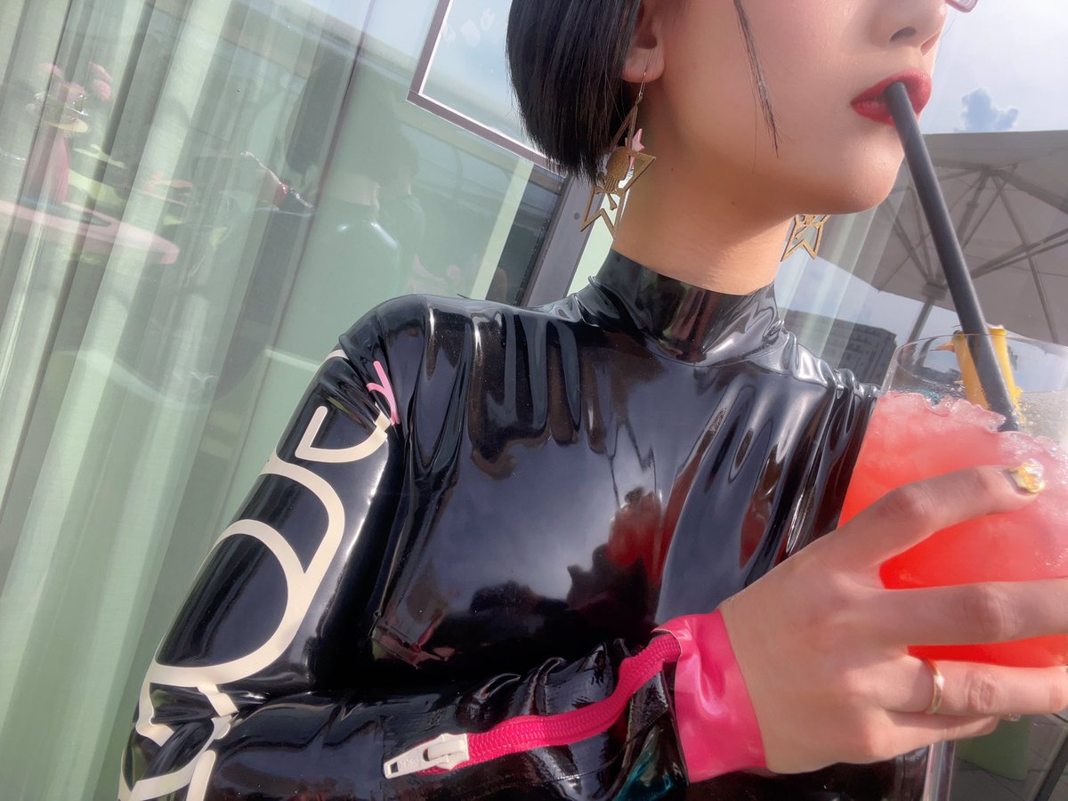 Eri Kitami (北見えり)OF&FANTIA on Twitter: "Good morning! Rubber/Shine @beGLOSS"