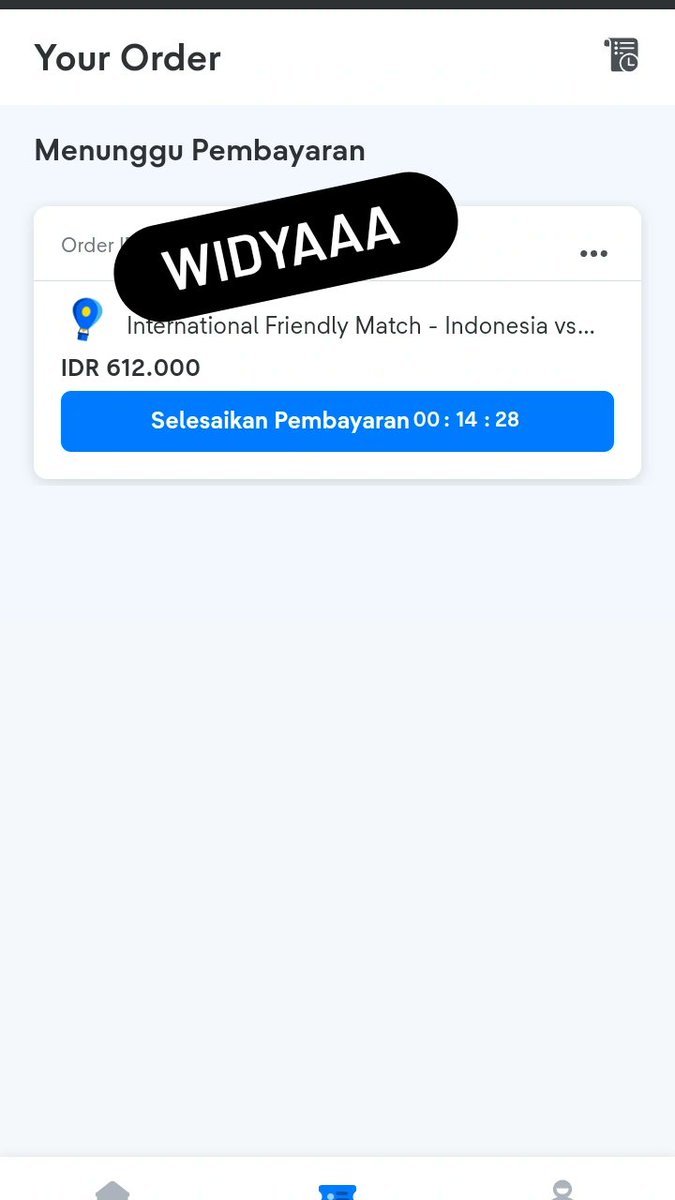 zeeyaawww on Twitter: "ada yang mau kah? tinggal bayar 😭😭 #BRImoDukungTimnas wts wtb #timnas # ...