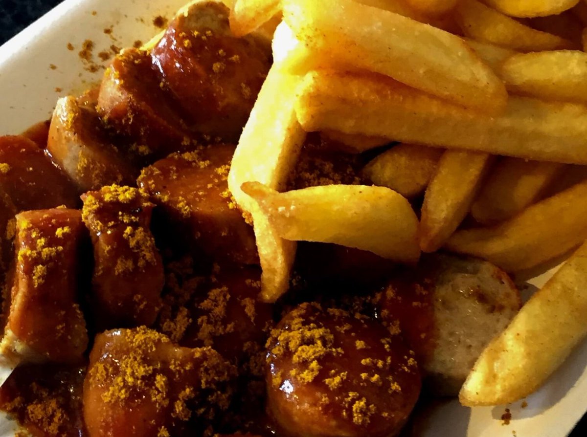 Helena Hetaira - Independent Escort on Twitter: "Wir treffen uns im Hotel und zwischen küssen ...