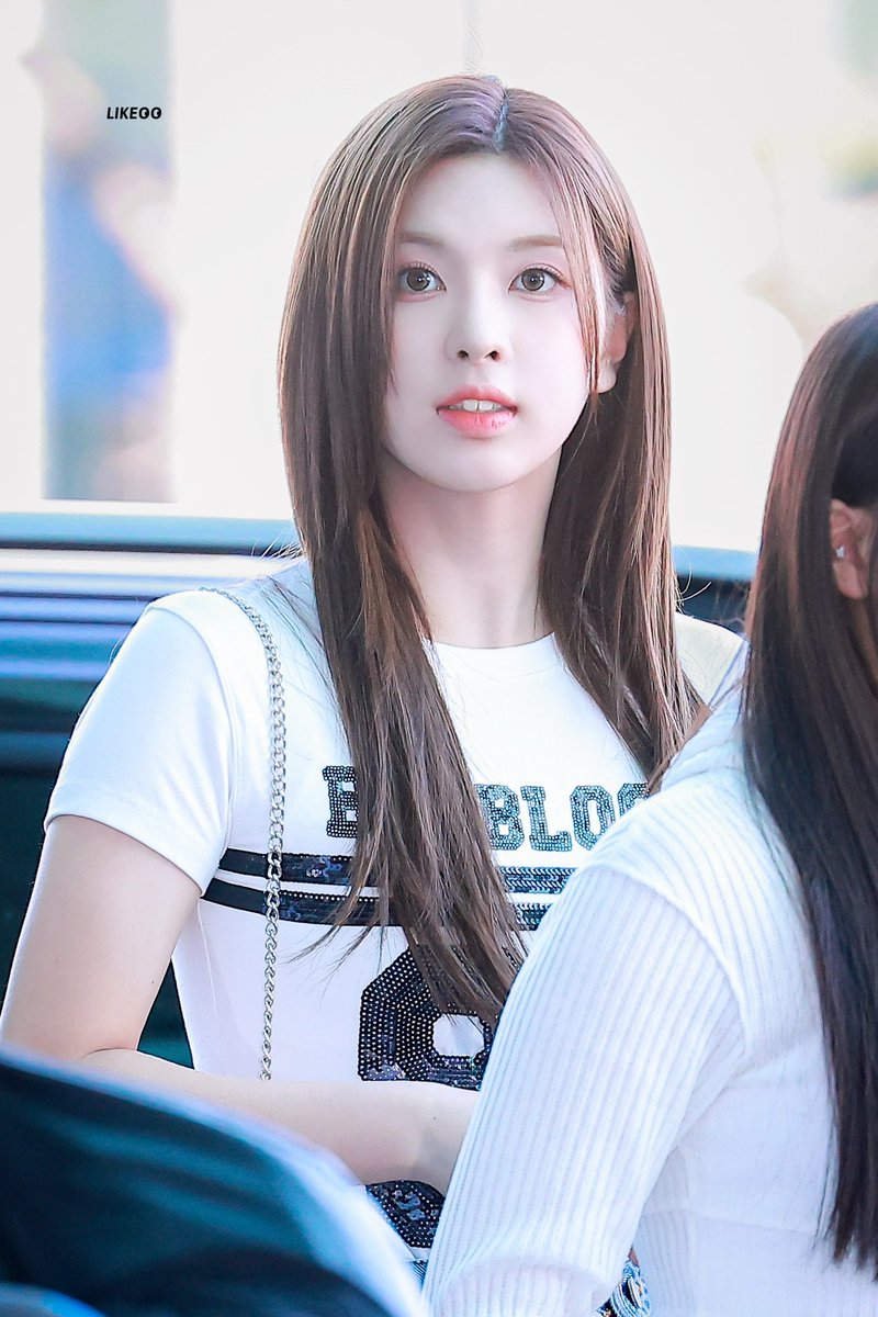 LIKEOO on Twitter: "230603 [HD] ICN 2 #NMIXX #엔믹스 #BAE #배이 #배블왔솔 #NICE_TO_MIXX_YOU"