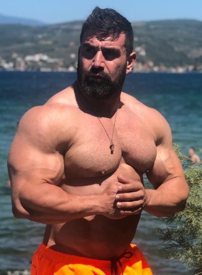 Muscle Guy On Twitter Huge Hunky Built Muscle