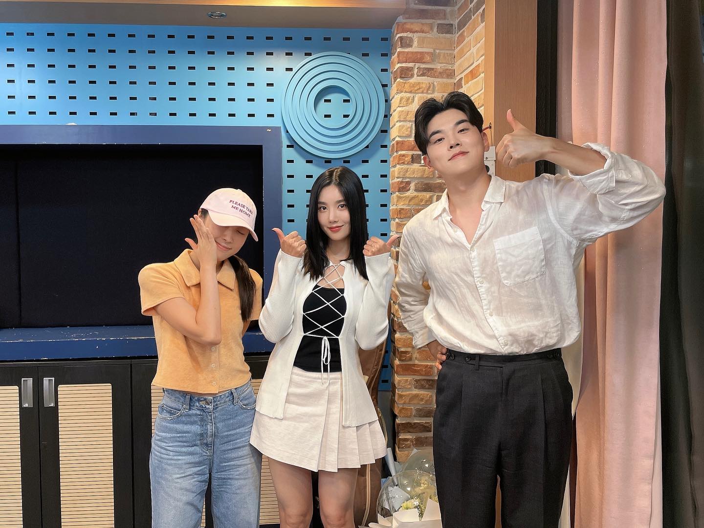 Kwon Eunbi Intl. on Twitter: "[📸] 230605 SBS Power FM Wendy's Youngstreet Instagram Update with ...