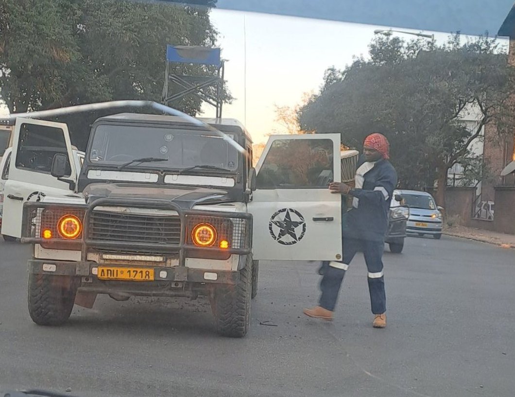 mmatigari on Twitter: "Jah man vanga vachida kutsvaga mbiri 🤣🤣 https://t.co/RNx4rZAX1r" / Twitter