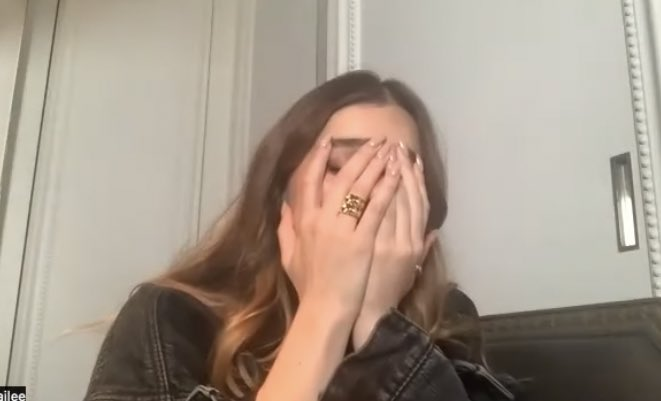 Clueifiedfrfr βοΈπ On Twitter This Isnt Hailee