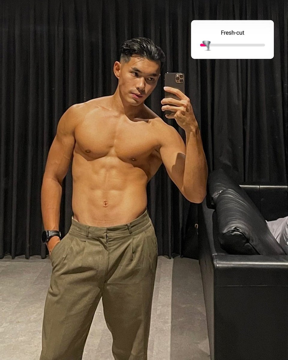 MRVVIP on Twitter: "Julius Jason shirtless with fresh cut. #modelwatch"