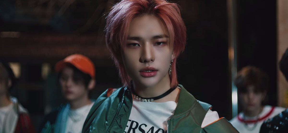 Stray Kids Chart Data on Twitter: ""특(S-Class)" M/V has now surpassed 33,500,000 (33.5M) views ...