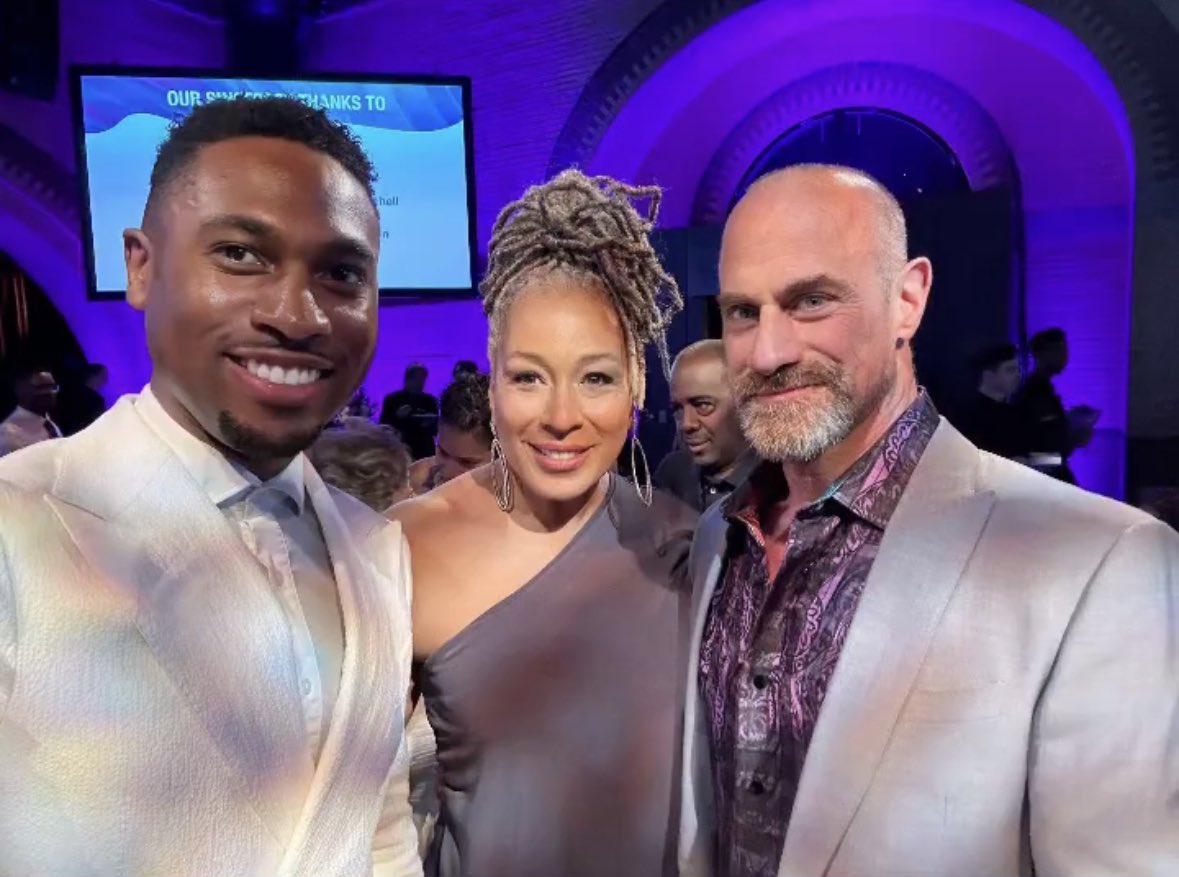 Christopher Meloni 42