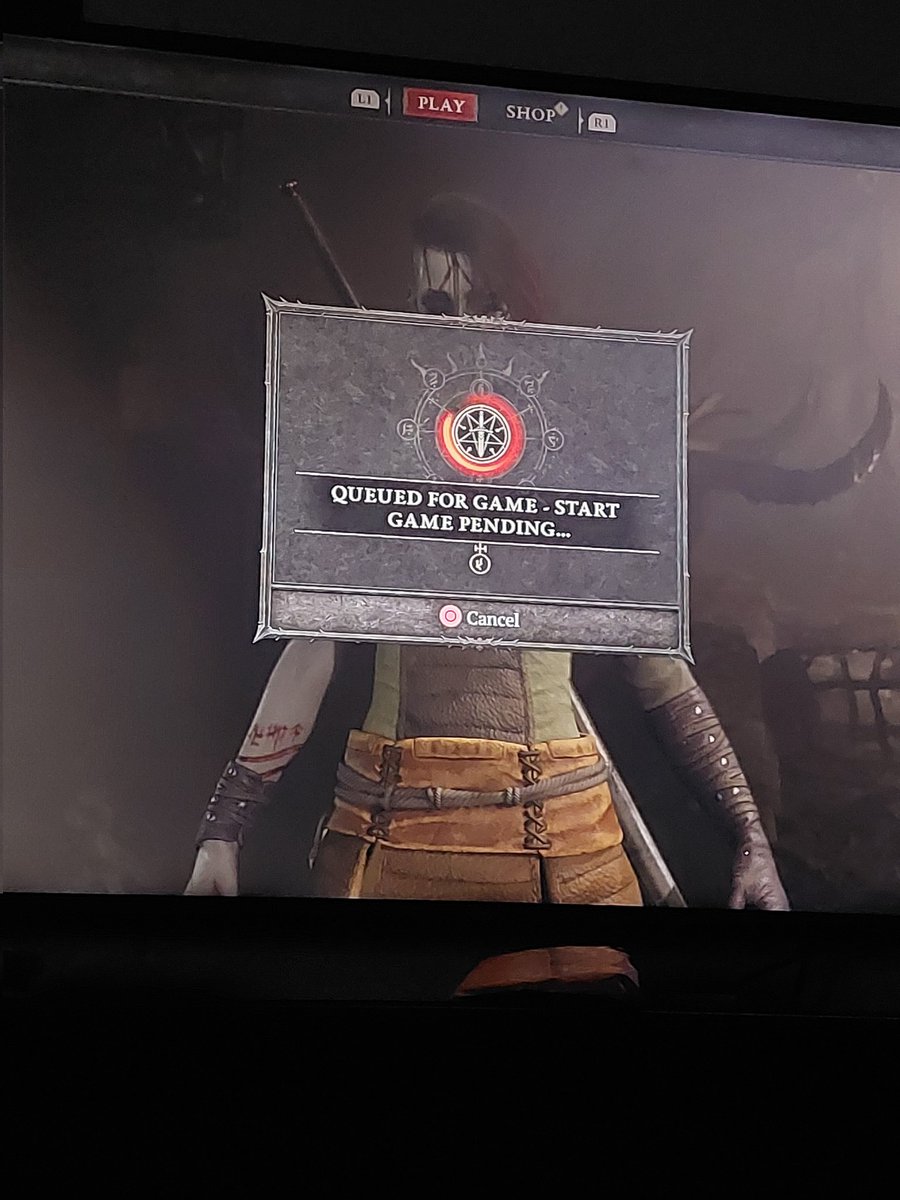 ️CyberHime ️ on Twitter: "...Already having server issues Anyone else?🙃 #gamer #DiablolV #gaming"