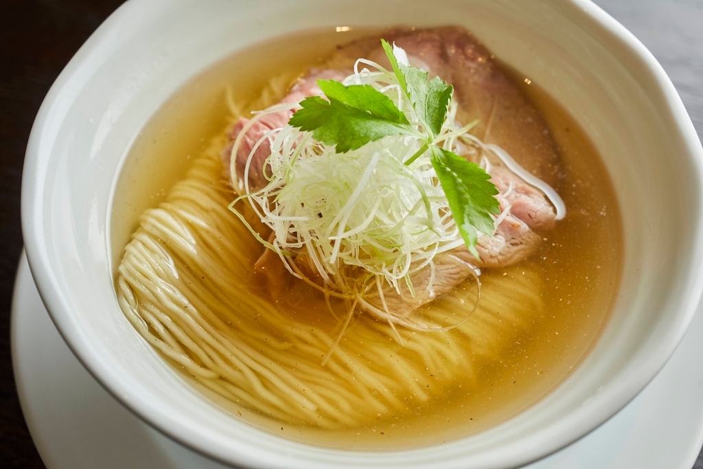 dancyu_mag on Twitter: "dancyu7月号「美しいラーメン」は本日発売です！ 清らかで、すっと体に染み渡る――食いしん坊が今、本当に食べたいのはそんな「美しいラーメン ...