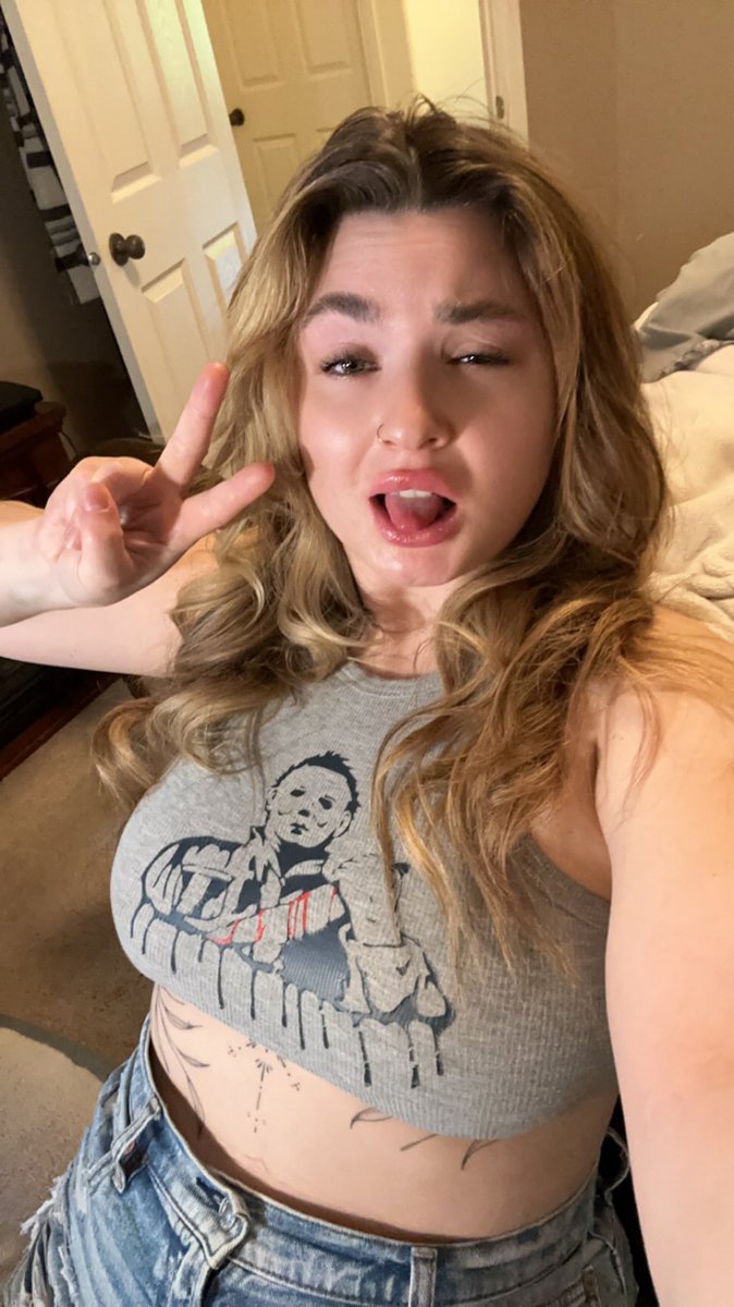 Miss Maples ️NO PPV ️ on Twitter: "SALE SALE SALE! Get your present now, only up for 48 hours! 🤩"