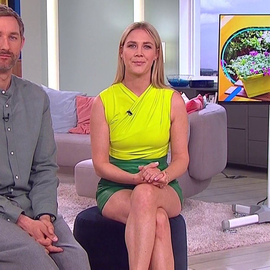 Déesses de la Télé on Twitter: "Alina Merkau @alinamerkau auf SAT 1 (06/06/2023) Video https ...