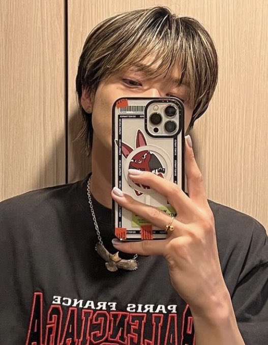 Buzz on Twitter: "やまとくんとPAROのステッカー ️ 赤色が似合いますね #BB5 #コムドット https://t.co/kvf7VwxrGX" / Twitter