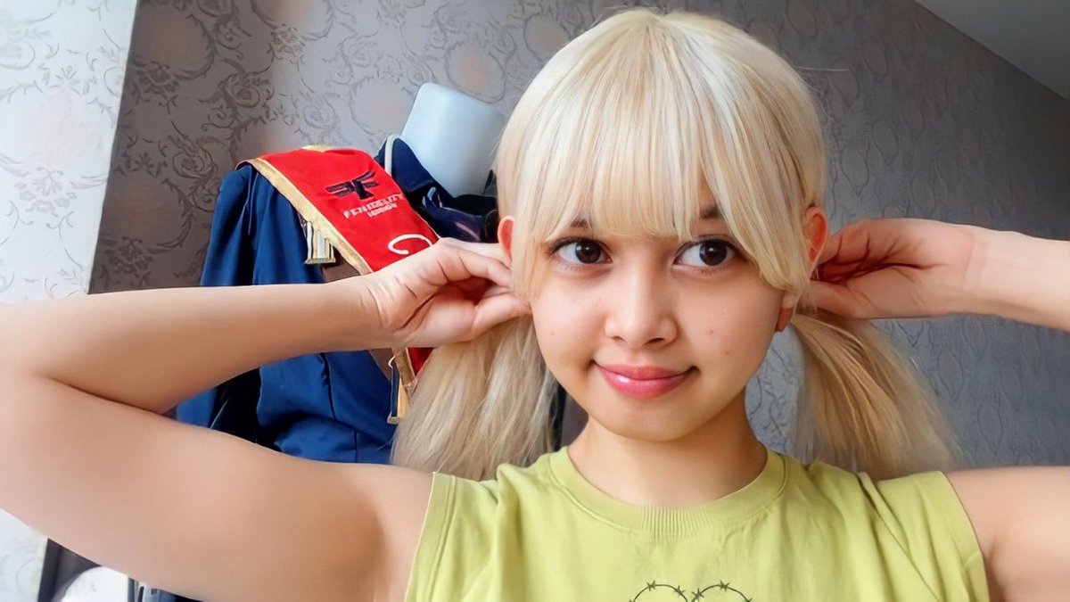 Br on Twitter: "Aku punya pacar bule, she's so cute... Waktu itu dia suka ghosting sampe ...