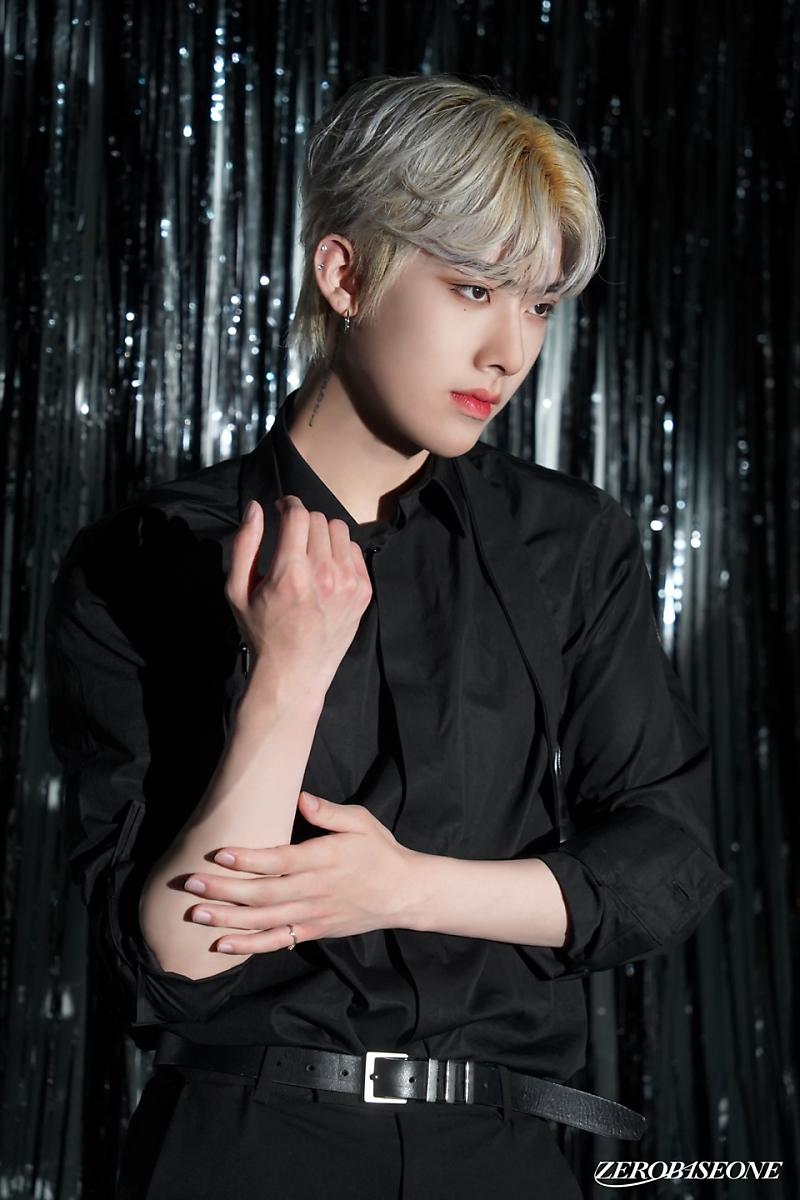 ღ on Twitter: "230606 — wakeone naver update birthday behind some snippets of text from the ...