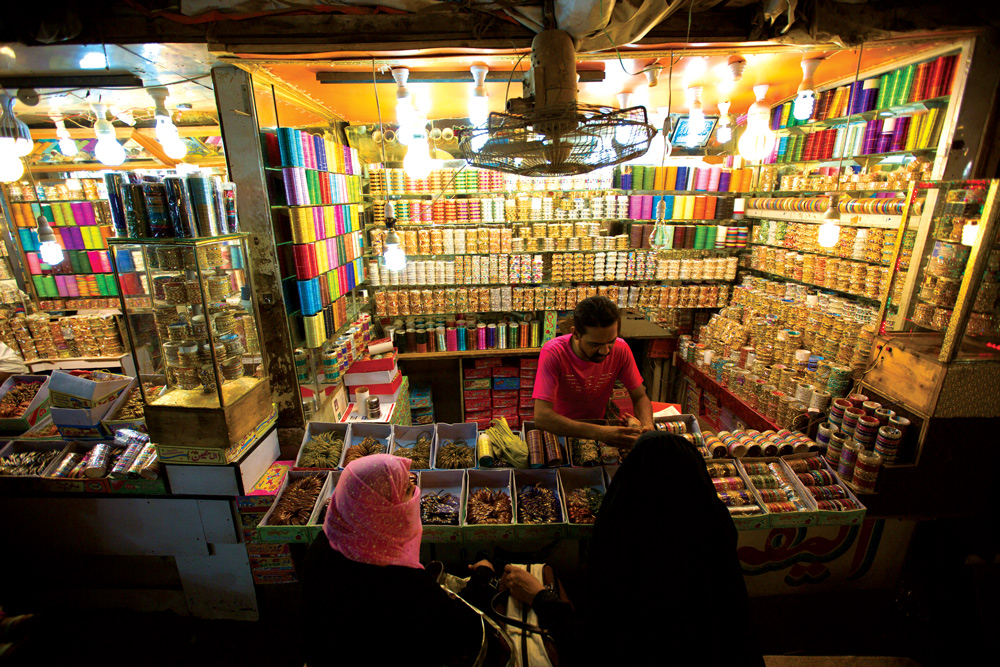 Glass bangles are a part and parcel of every Pakistani girl's wardrobe ...