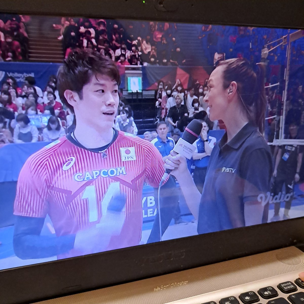 izz on Twitter: "nobar hari nie🤩"