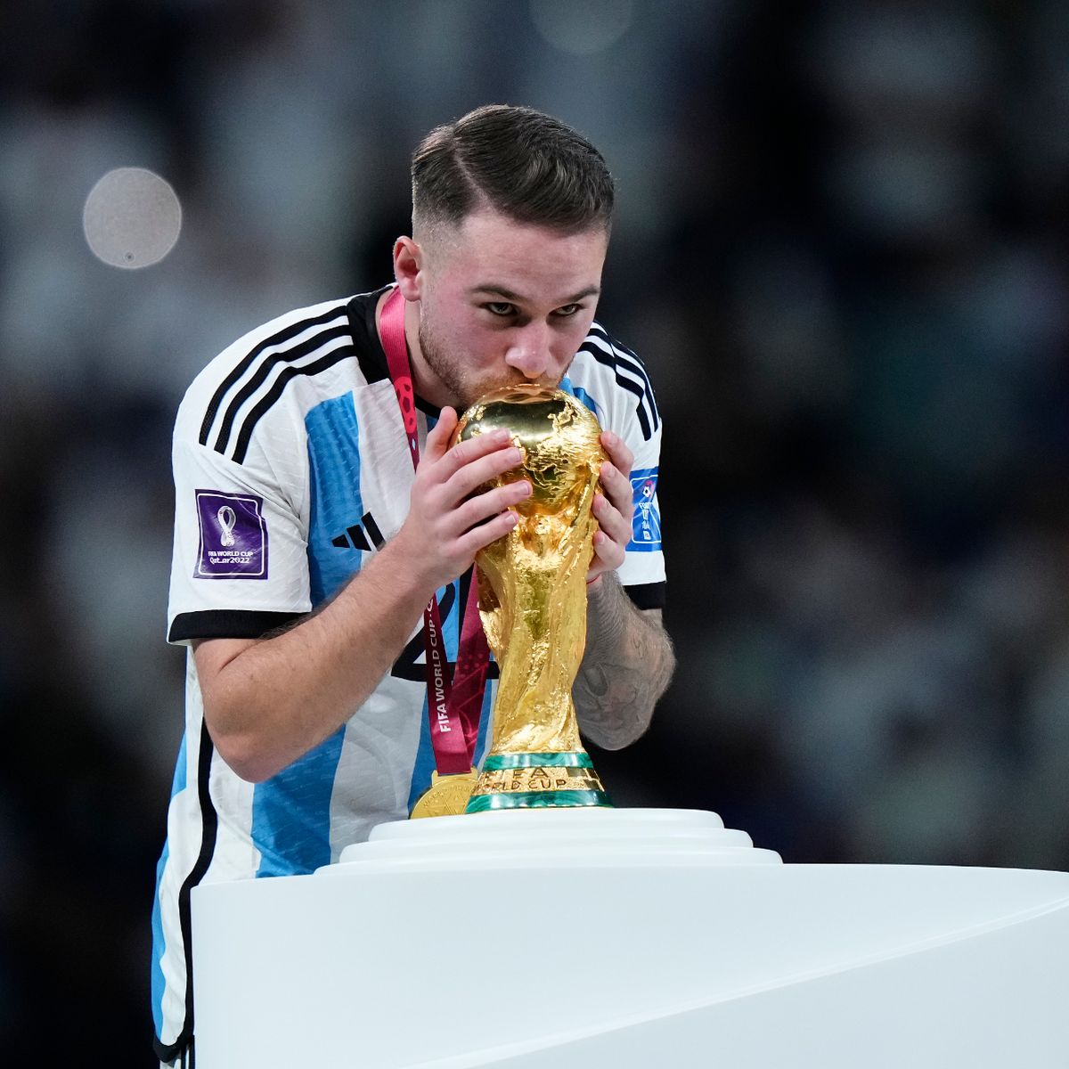 Mac Allister has more World cup trophies than Mason mount and the 22 ...